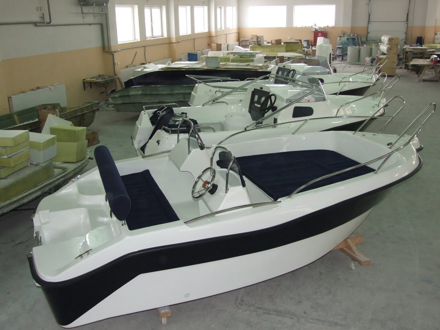 Barci cu motor - Marinetime Romania | Barci cu motor